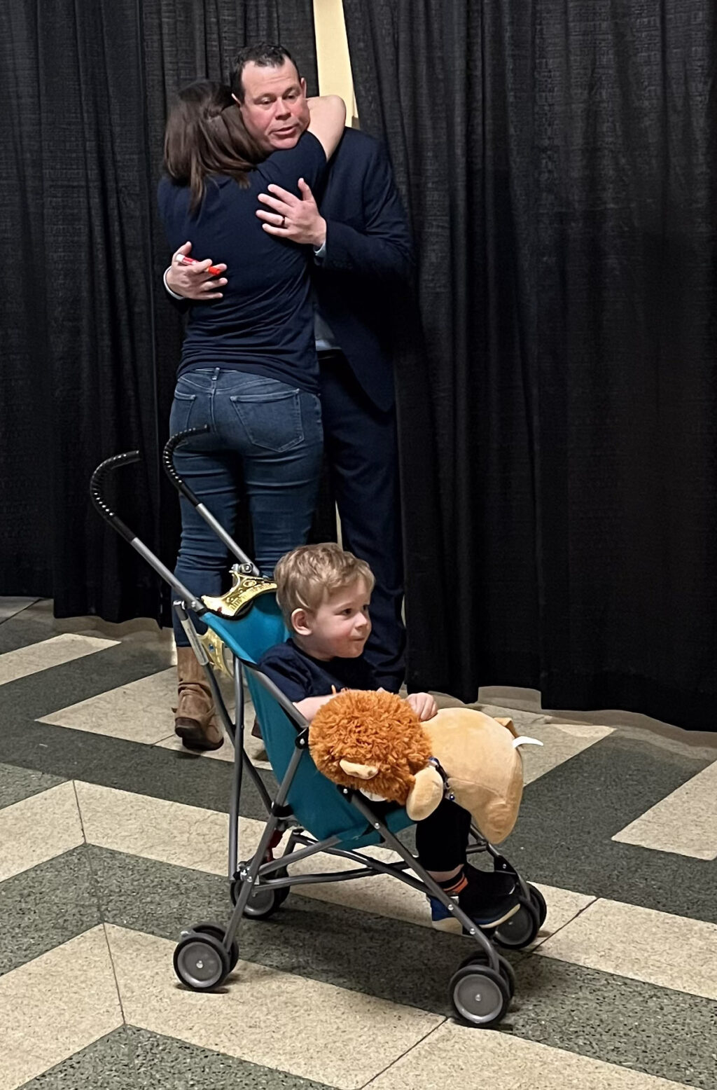 Reece Wright: The Little Lion Who Became the Heart of Lions Basketball ...